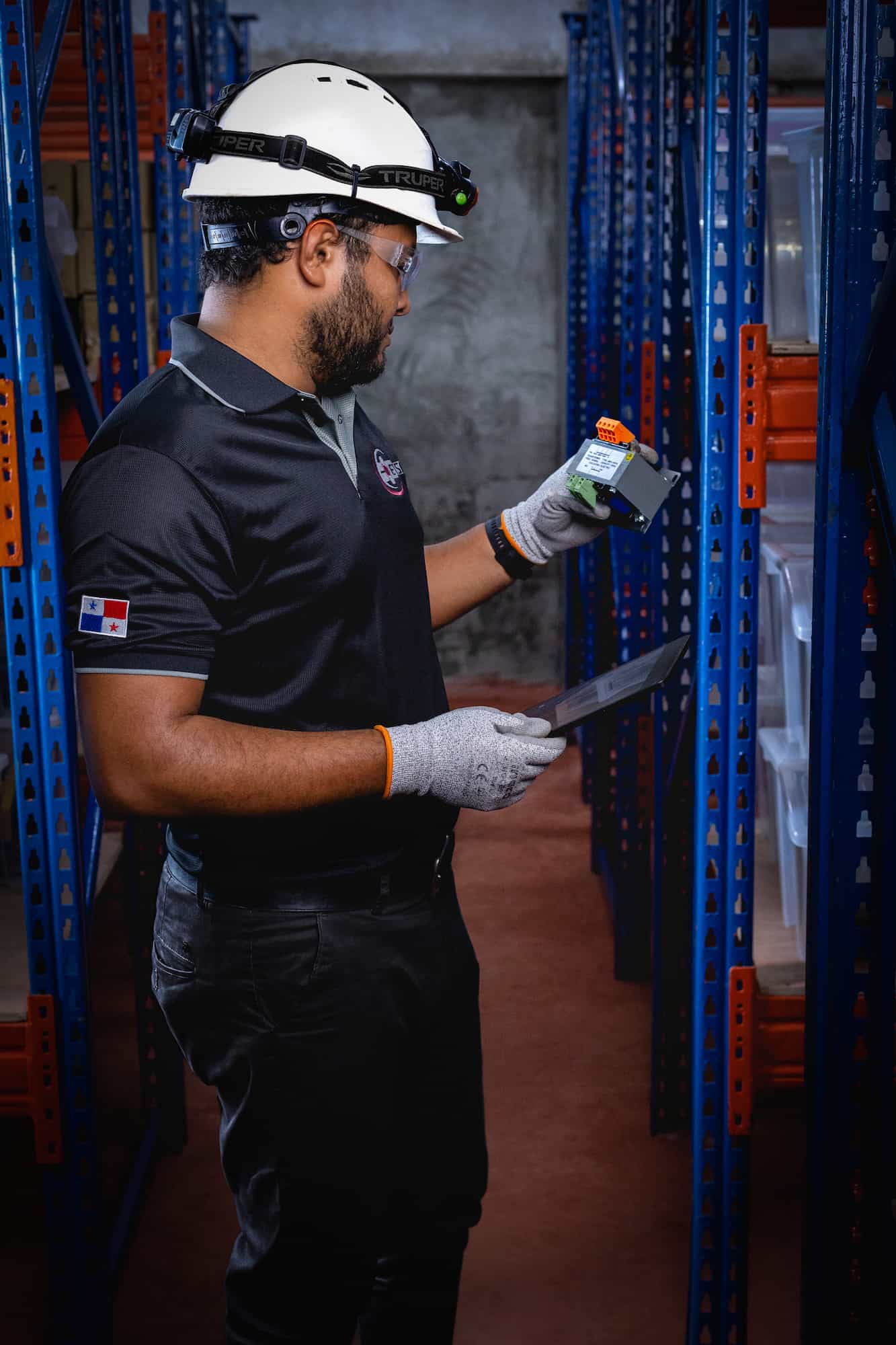 Etsa Holding - Elevadores y Escaleras Eléctricas